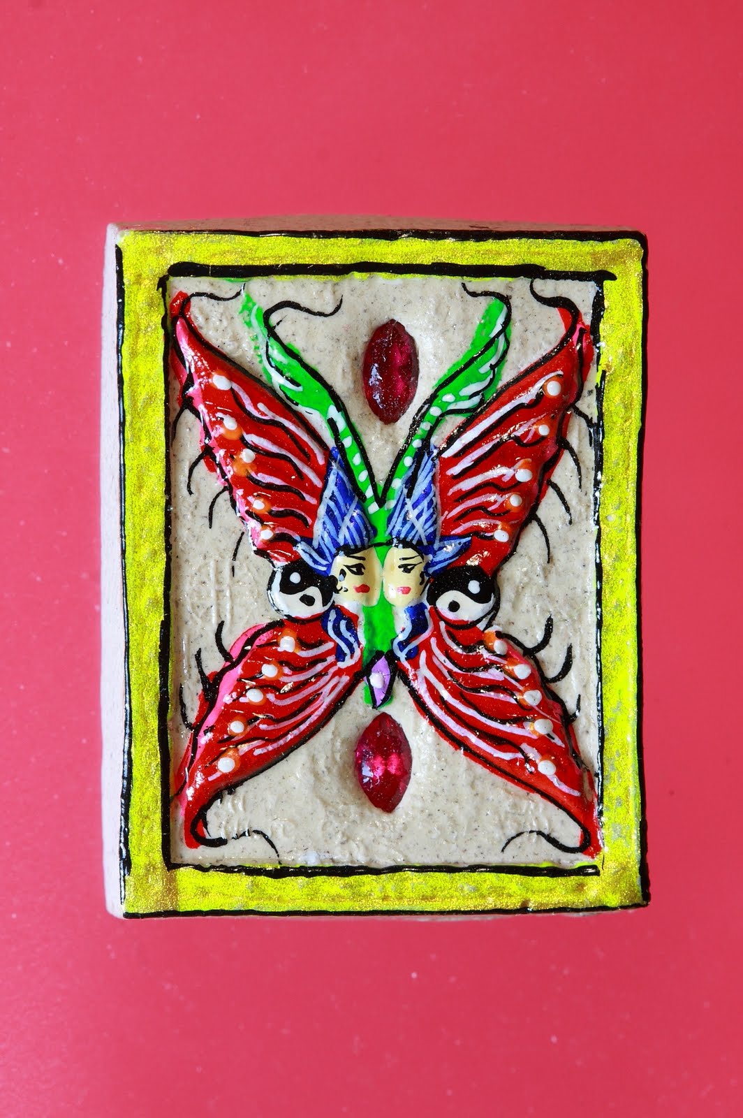 Mr. Amulet: all genuine Thai amulets: Butterfly Amulet Sao Har BE 2553