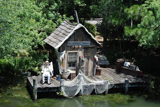 CMPDisney's Photo of the Day: Alligator Swamp shack at the Magic Kingdom