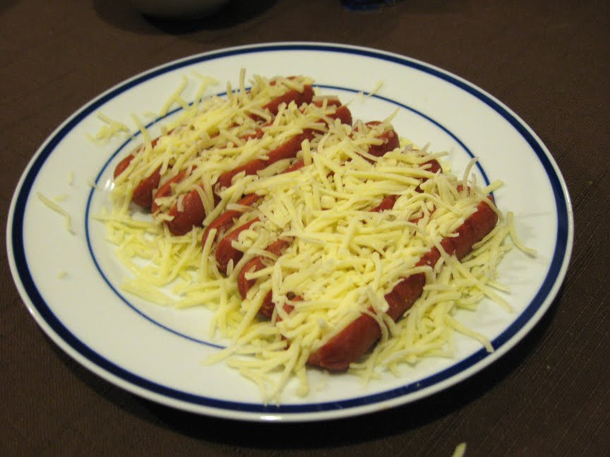 Lunch Blog: 30 Rock's Cheesy Blasters