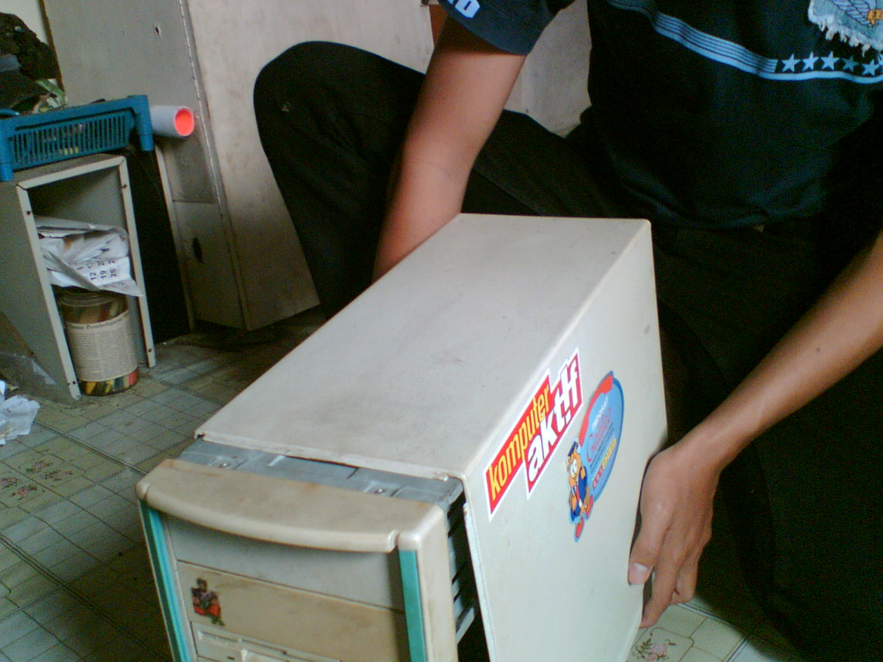 (0905842) Anggi R Ramdani