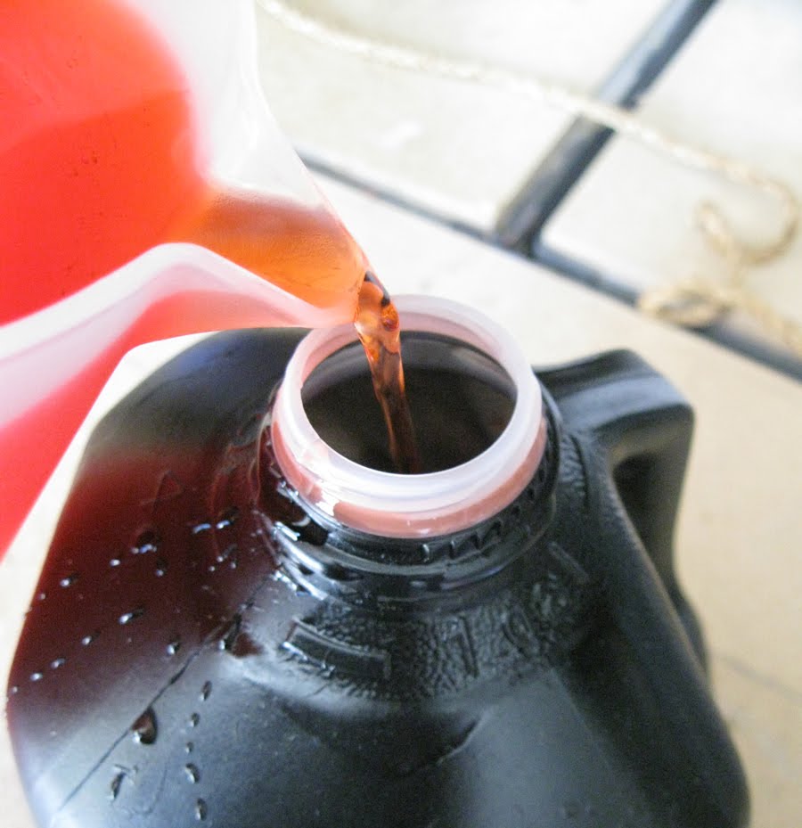 DAVE LOWE DESIGN the Blog: 104 Days 'til Halloween: Bloody, Dripping ...