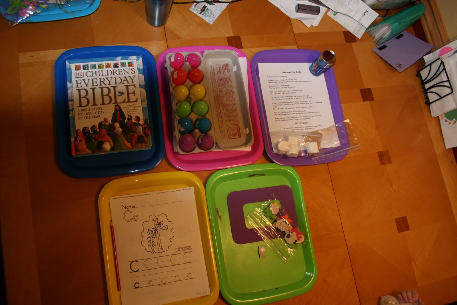 The Young'ns: Tot School - Easter Week 3