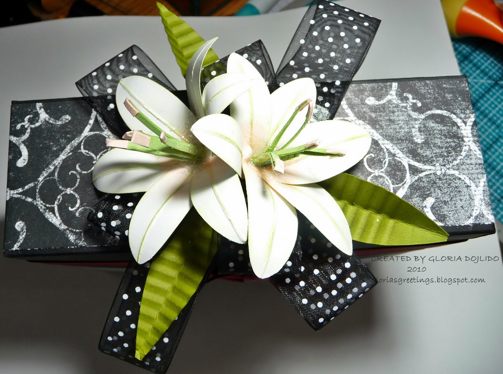 Gloria's Greetings: STATIONARY BOX & PUNCHED PAPER LILY