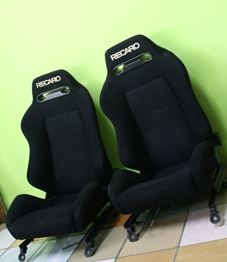 Dingz Garage: Seat Recaro SR3 black