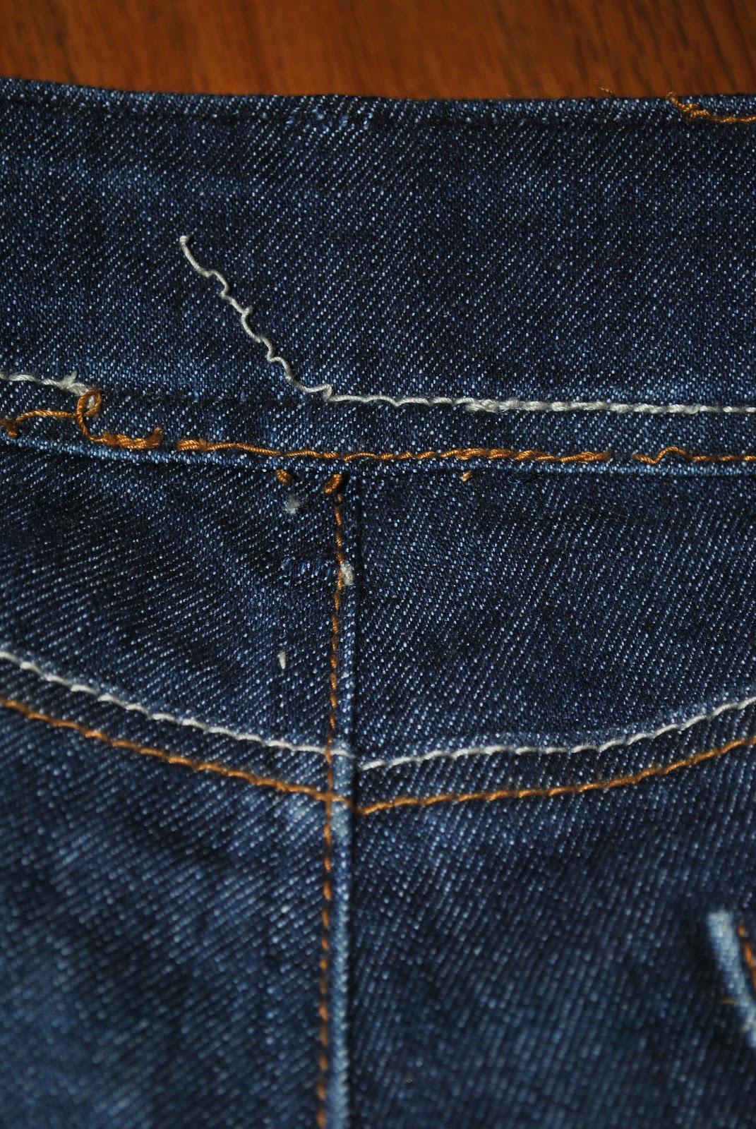 Janky Cantankerous: Tutorial: Making jeans smaller in the waist