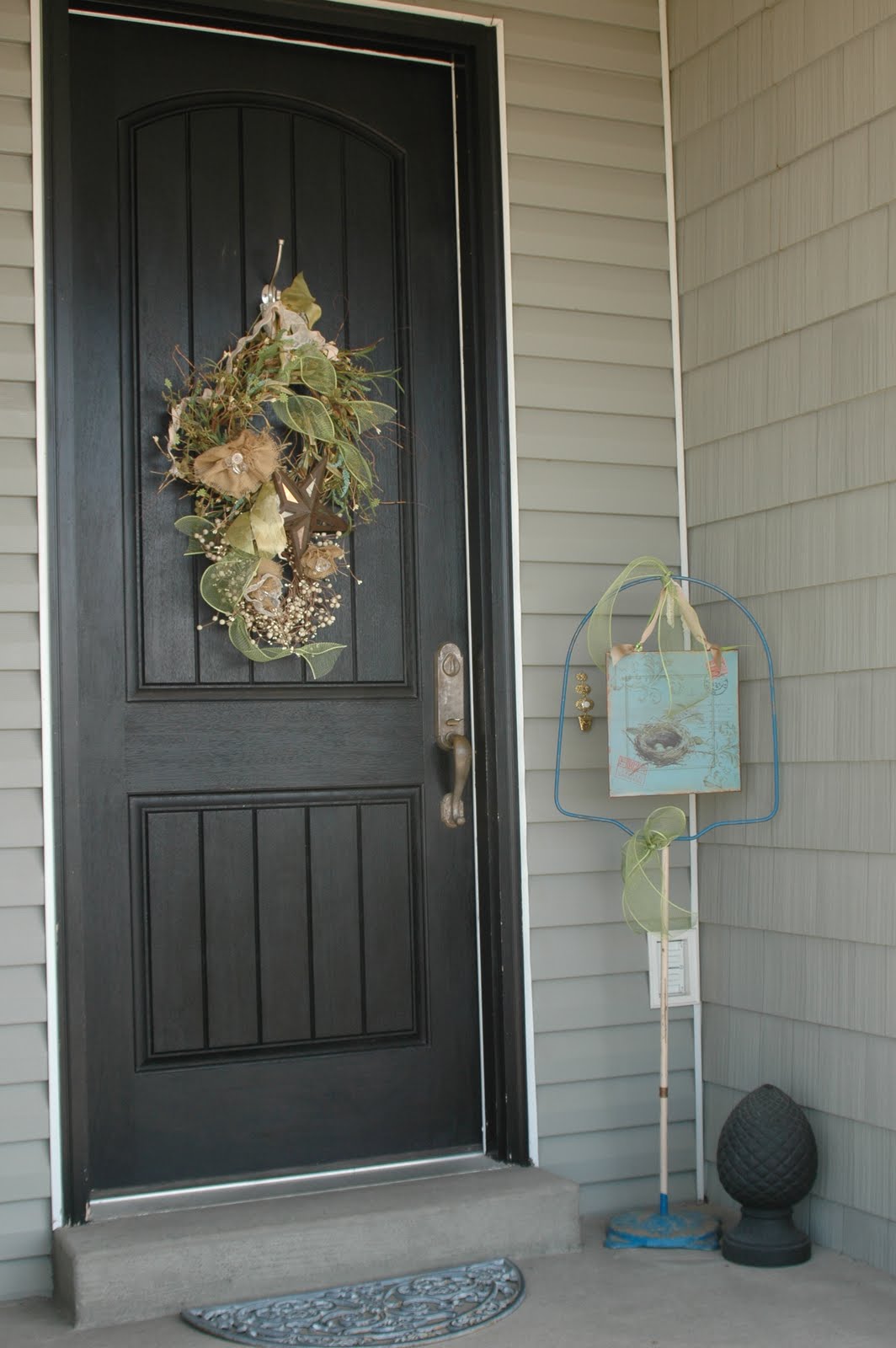 ChiKKaBoom Design: Spruce Up Your Front Door...