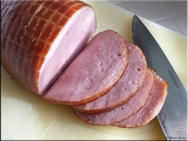 Mom's Cafe Home Cooking: Glazed Rolled Ham