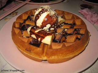 Jules eating guide to Malaysia & beyond: Hartamas Square - Good hawker ...