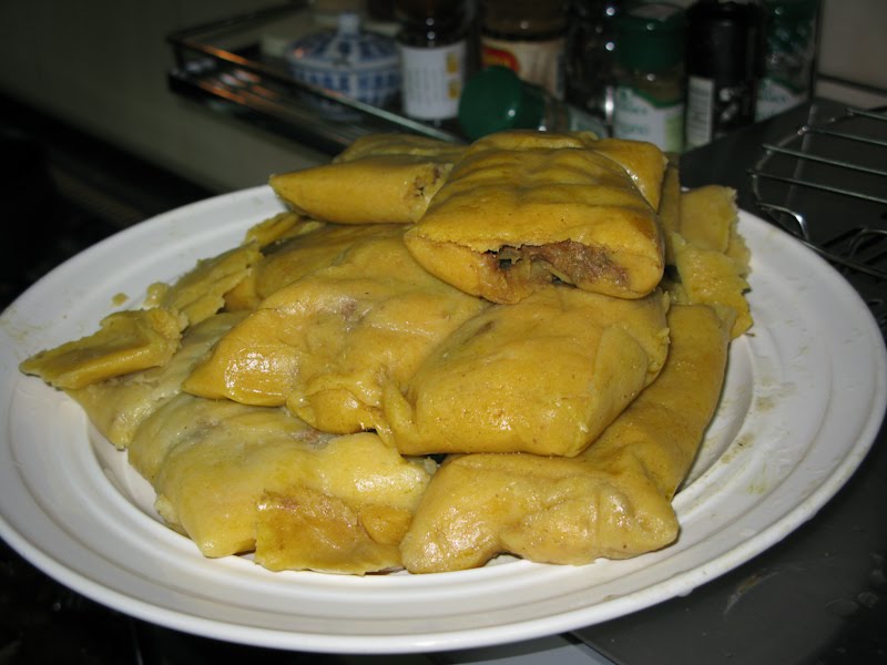 Jules eating guide to Malaysia & beyond: Hallaca party - Venezuelan ...