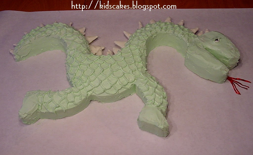 The Creative Cake Maker: Dragon Cake