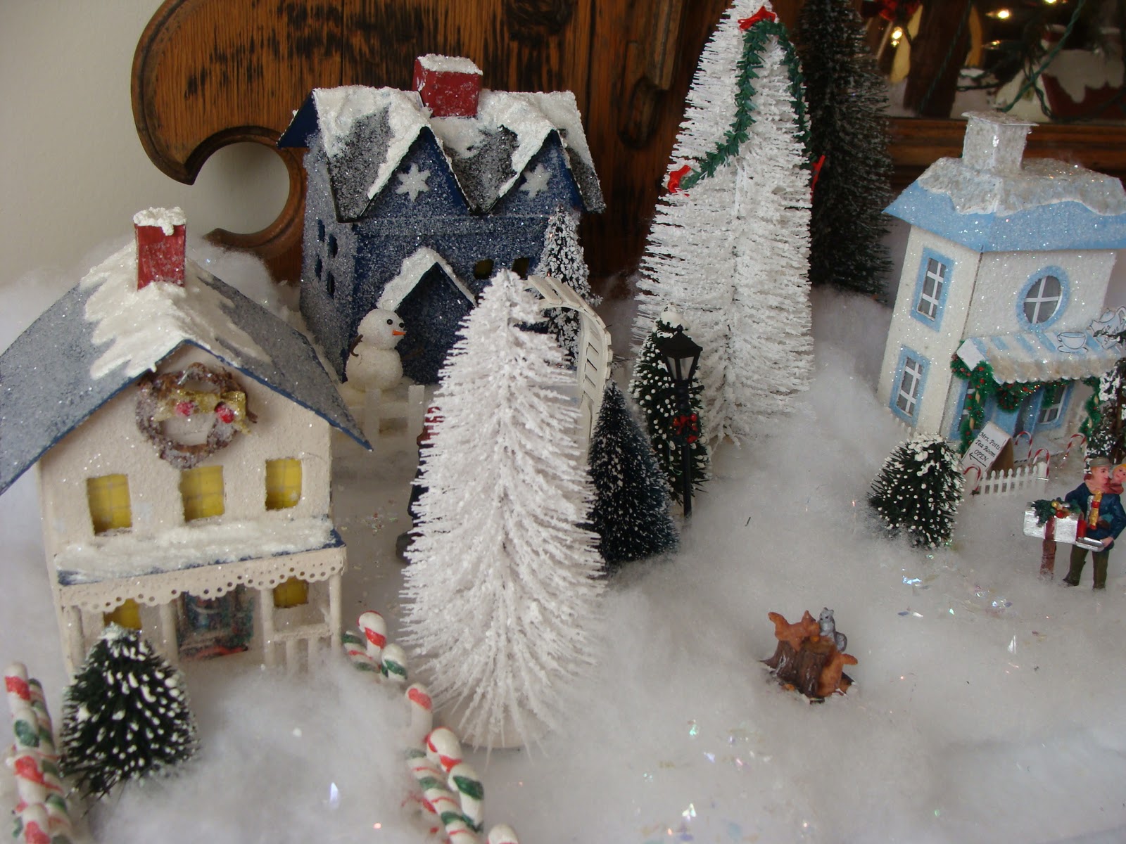 The Gathering Room: Putz Village 2010