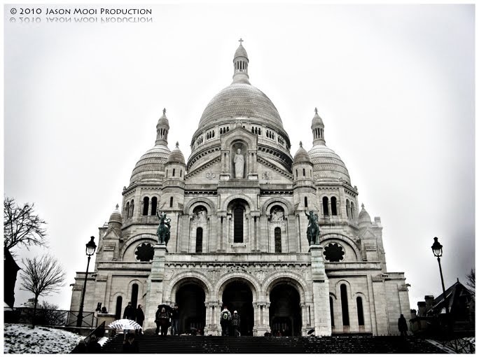 Where Modern Meets Classic: Snow + White