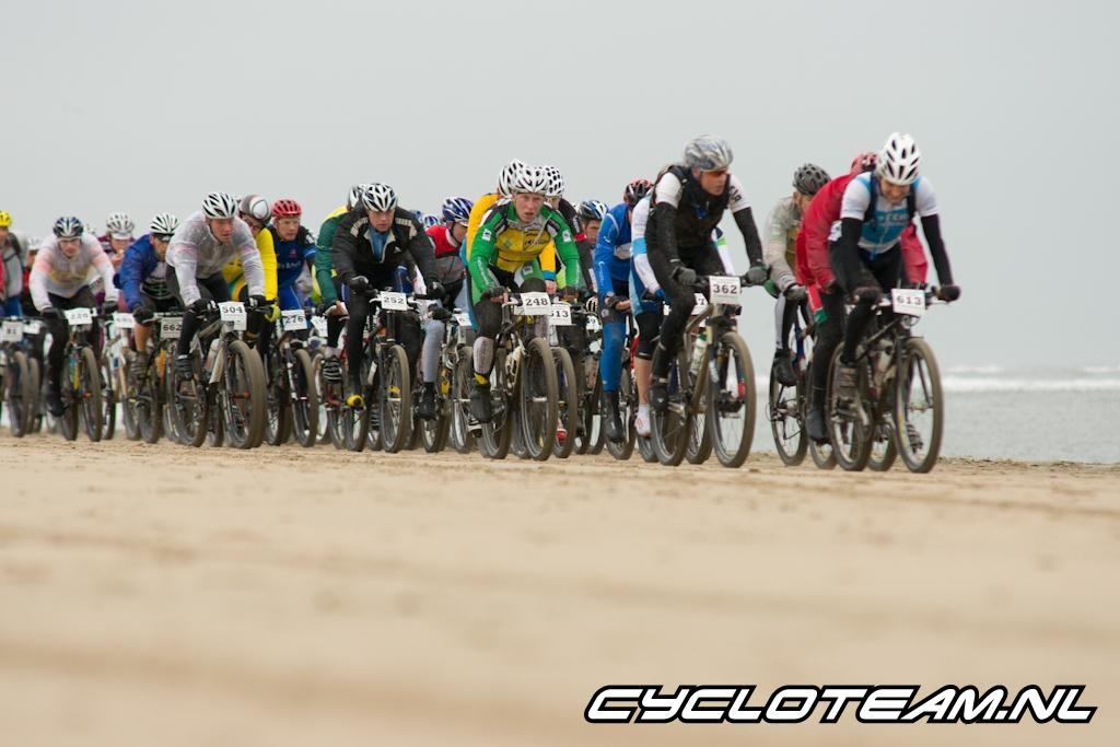 Strandfietsen - Beachbiking: Slim rijden op het strand