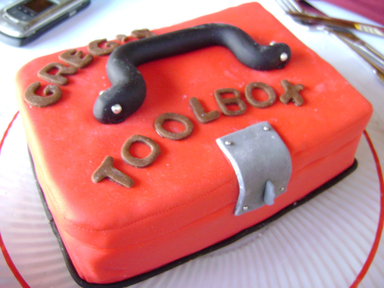 JS Custom Cakes & Cupcakes: Tool Box Cake