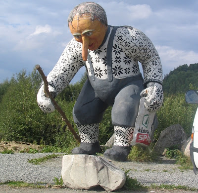 carly waito: selbu mittens