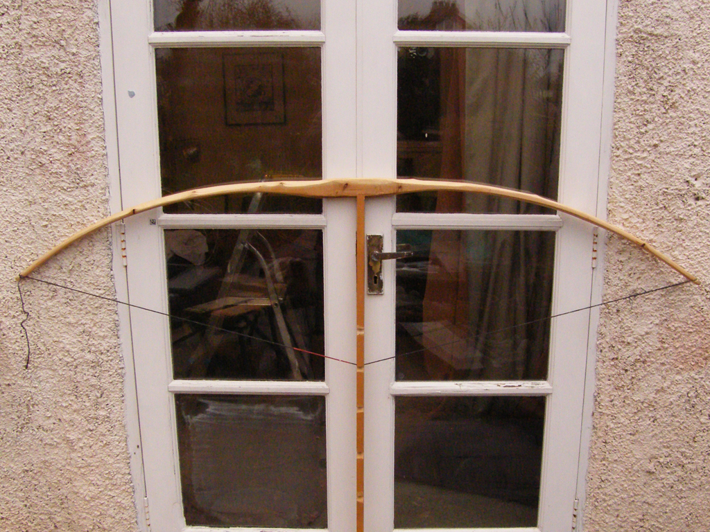 Tom Milner: Making a Yew Self Bow