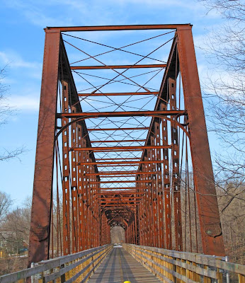 The bridge at Montague