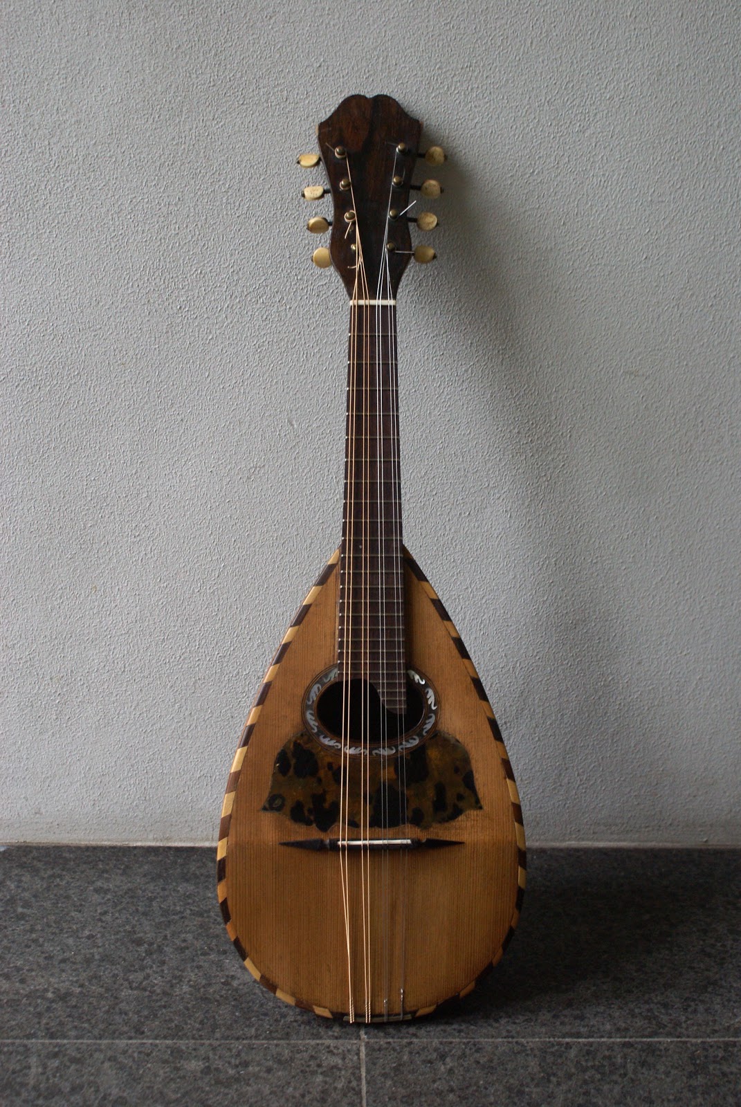 Mandolines