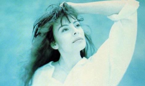 Alice (Italian singer/songwriter) releases a career-spanning anthology ...