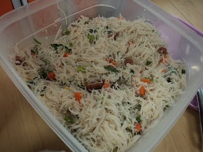 ~sWeeT LiFe of miNe~: Potluck Day 3!!.....