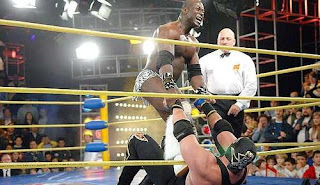 100%LUCHA: LA MASA VS. MUSAMBE TUTU