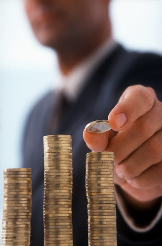 MACROECONOMÍA: OFERTA Y DEMANDA MONETARIA Y NOCIONES DE COMERCIO ...