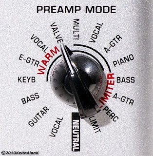 `thew's reviews: Behringer Tube UltraGain MIC200 Preamp/Direct Box