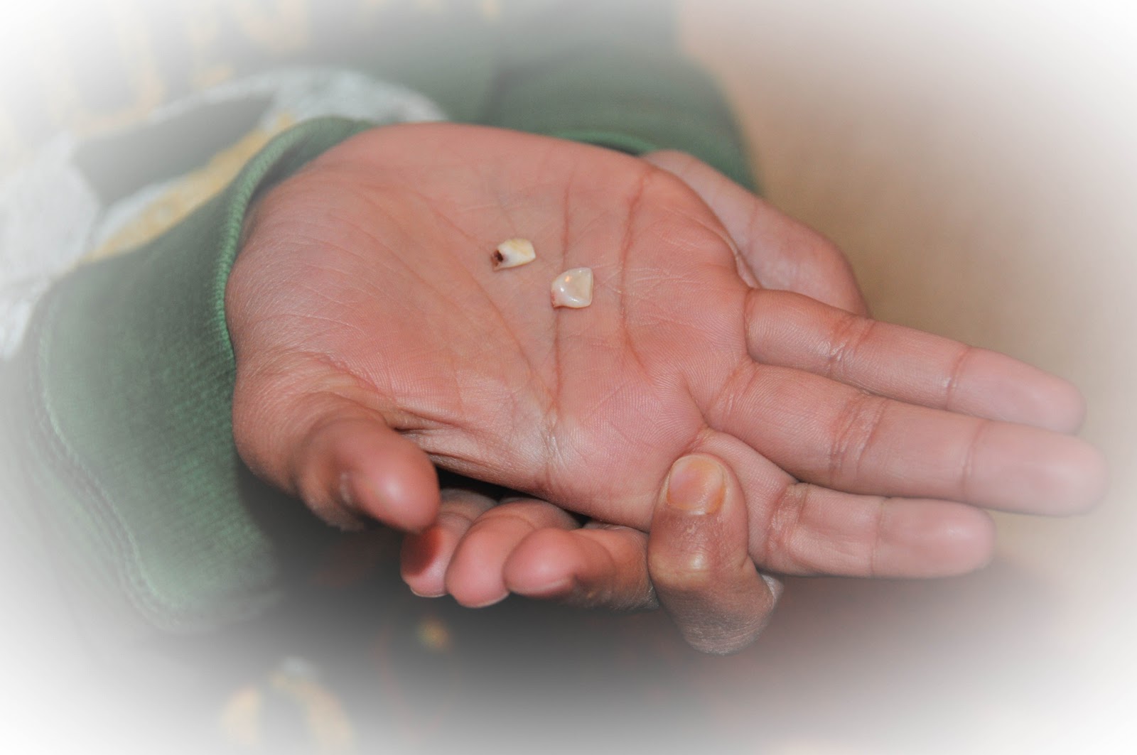 Two Worlds Meet: Glitter and Gold, Fairies and dust, Magical childhood ...