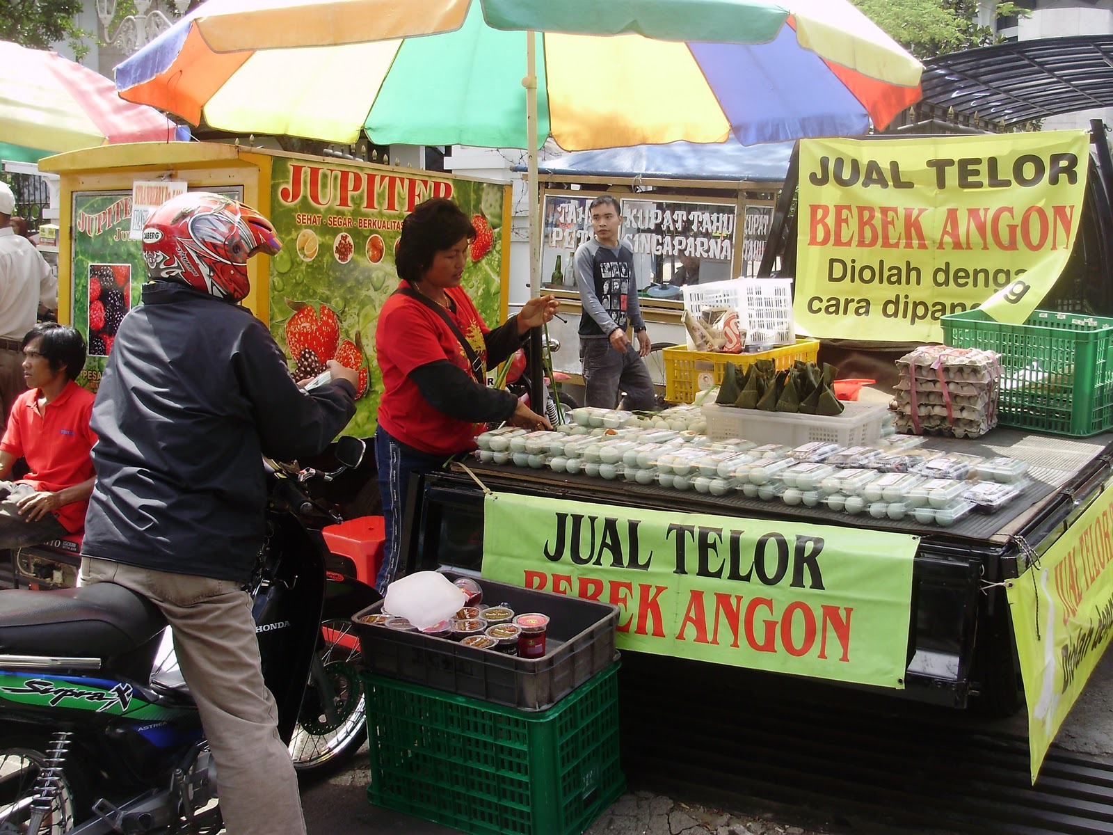 Love Bandung: Pasar Kaget Gasibu