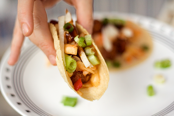 TASTY TRIX: Spicy Korean Tacos, L.A. Taco Truck Style, for the ...