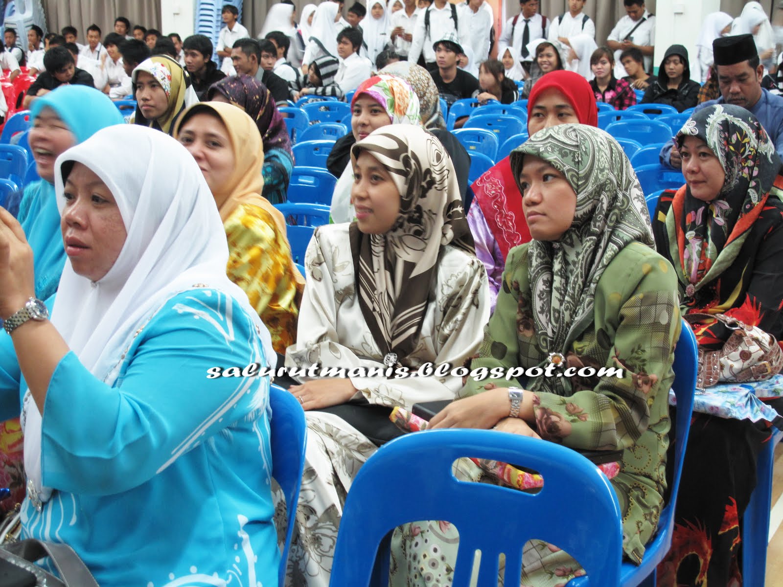 SaLuRuT MaNiS: Sambutan Hari Guru 2009