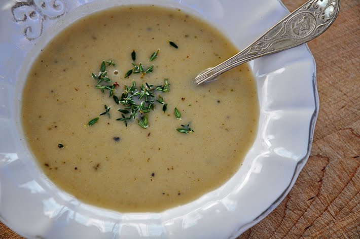 the parsley thief: Three Lily Soup