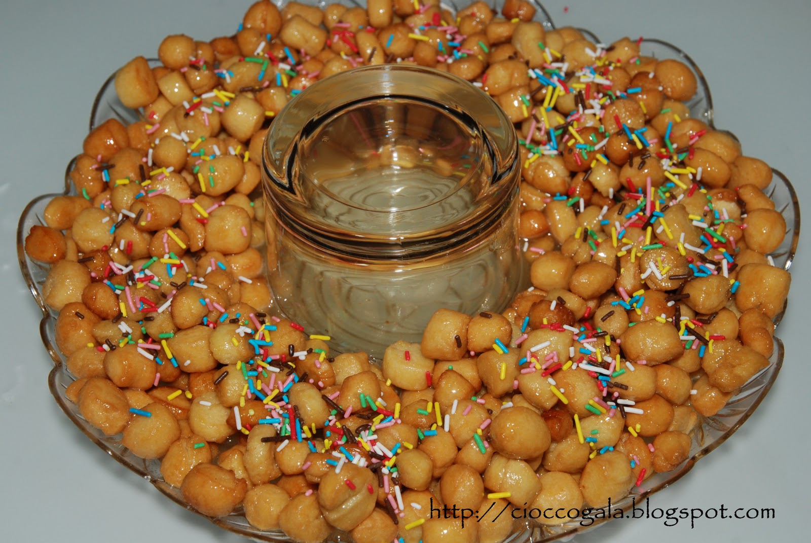 CIOCCOGALA : Aspettando Natale: Gli struffoli