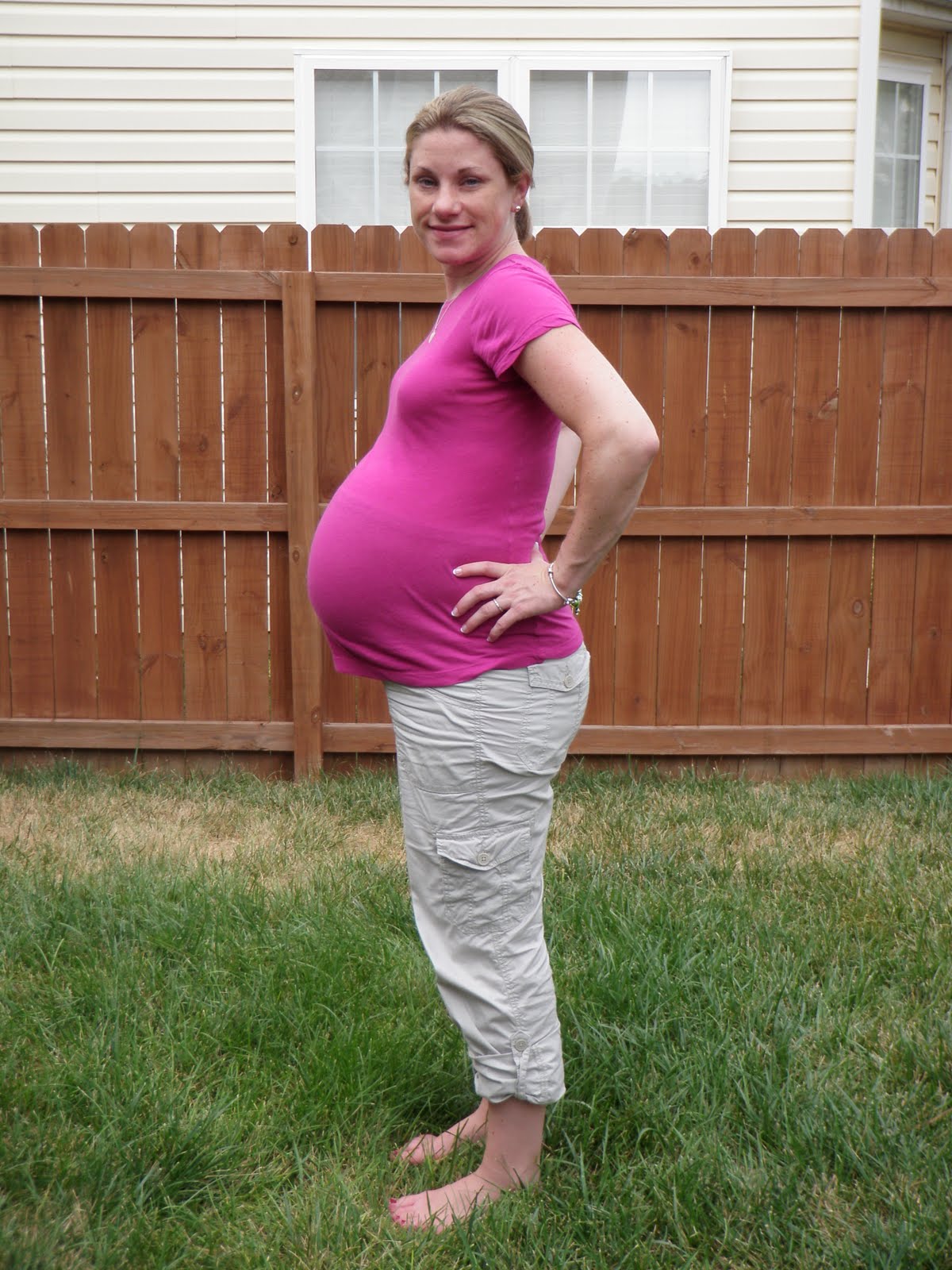 A Bump in the Trump!: Fashionably Late-- 40 weeks today