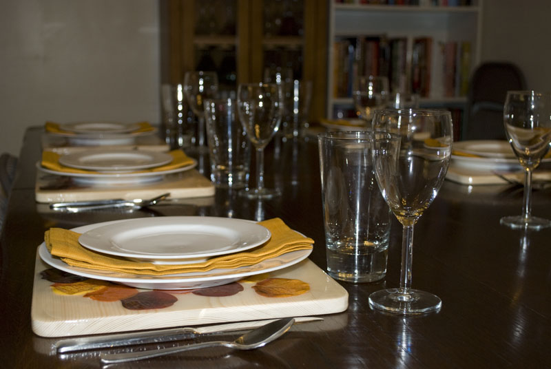 Houseful of Handmade: Fall Leaf Chargers