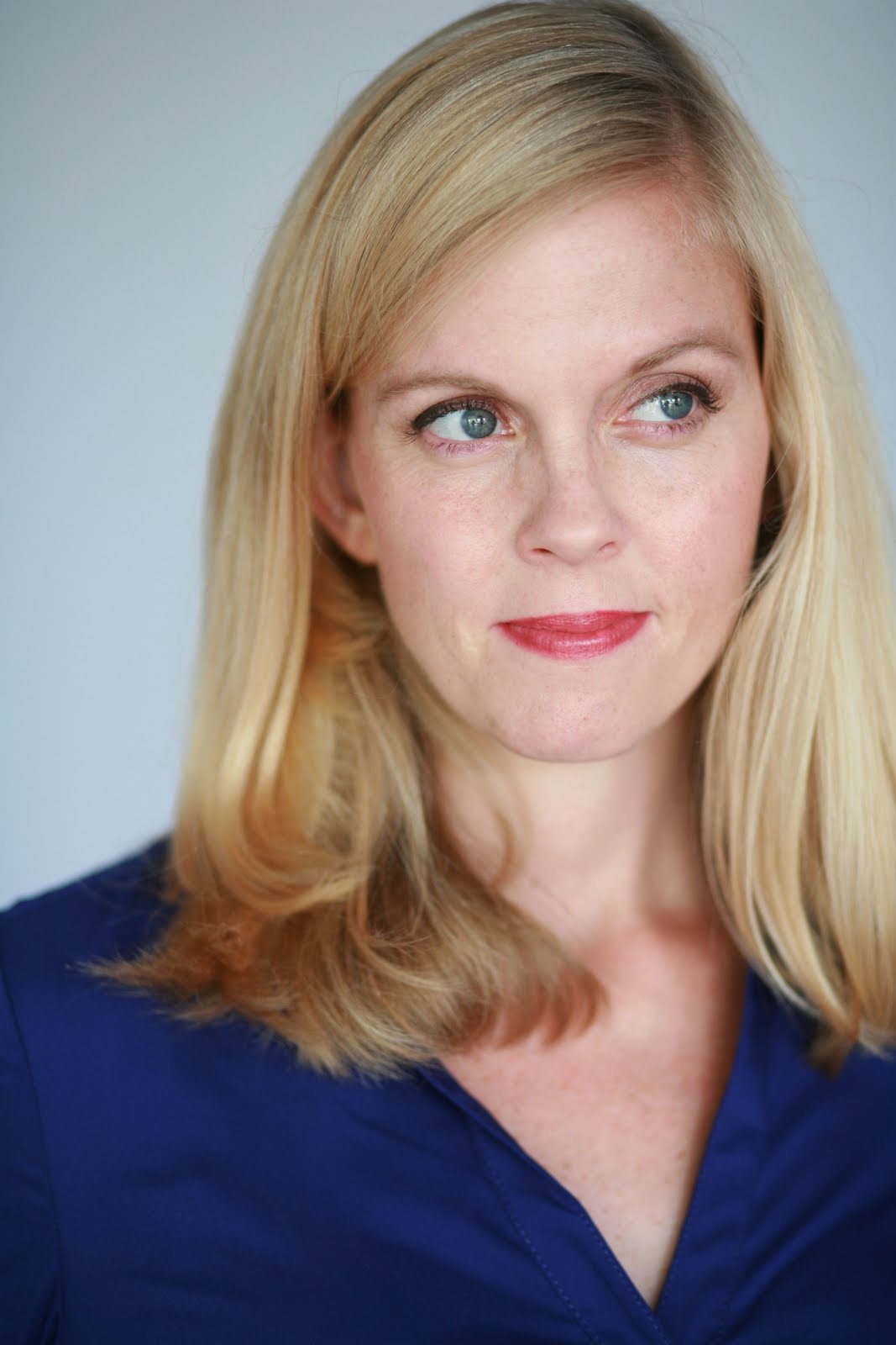 beth shea acting out: May 2010