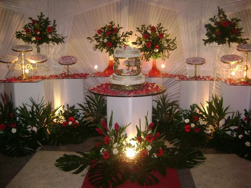 REGINA FESTAS BUFFET: REGINA FESTAS