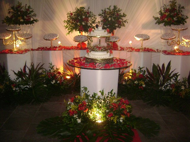 REGINA FESTAS BUFFET: REGINA FESTAS