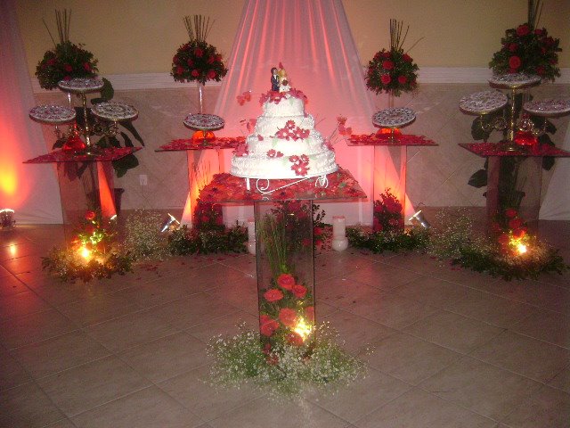 REGINA FESTAS BUFFET: REGINA FESTAS