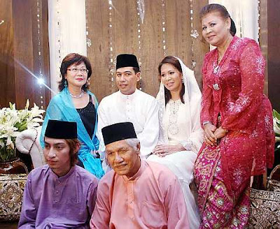 MYARTIS.COM | MYARTIS | MY | ARTIS: PERKAHWINAN RUSDI RAMLI & SHARON PAUL