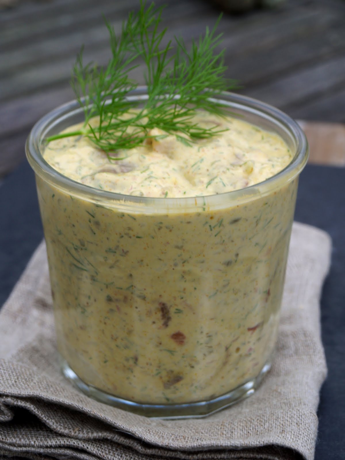 [kjøkkentjeneste]: Karrisild