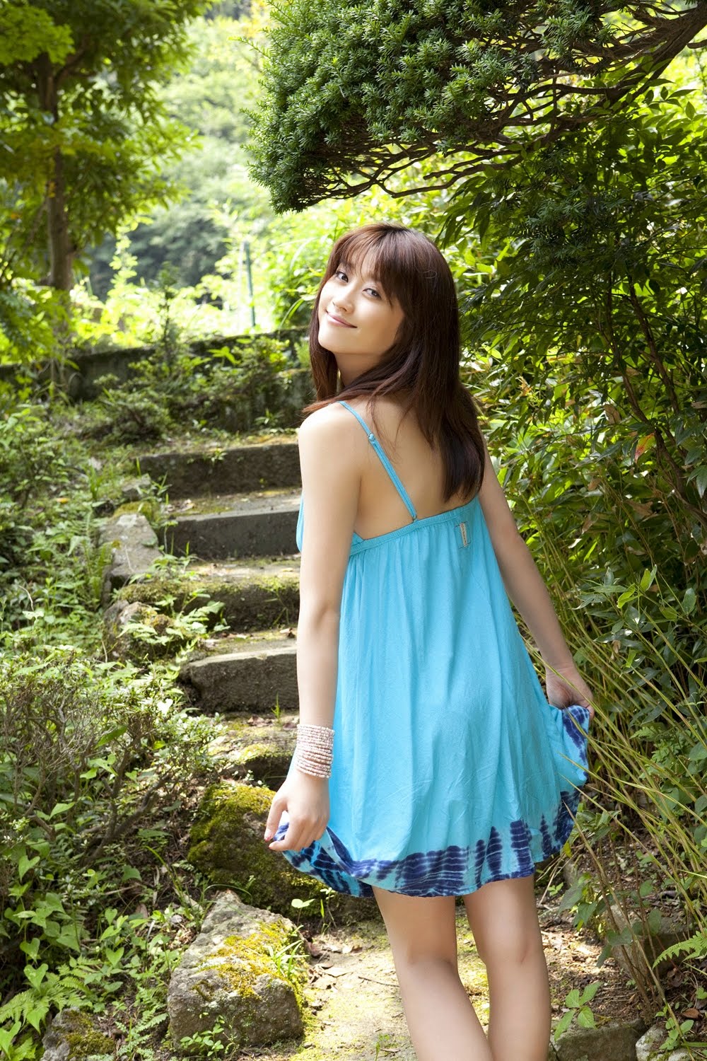 Mikie Hara Walk On Moutain Japanese Girls 2011