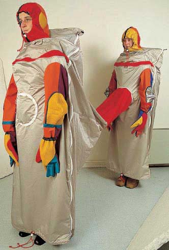 knit-tech: Lucy Orta