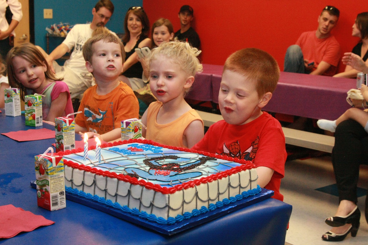Conner Family Blog: Sam's 4th Birthday - Pump It Up
