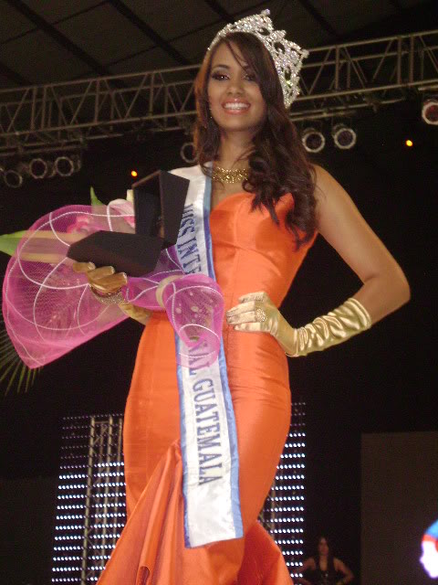 curatate: Jéssica Scheel to represent Guatemala during Miss Universe 2010