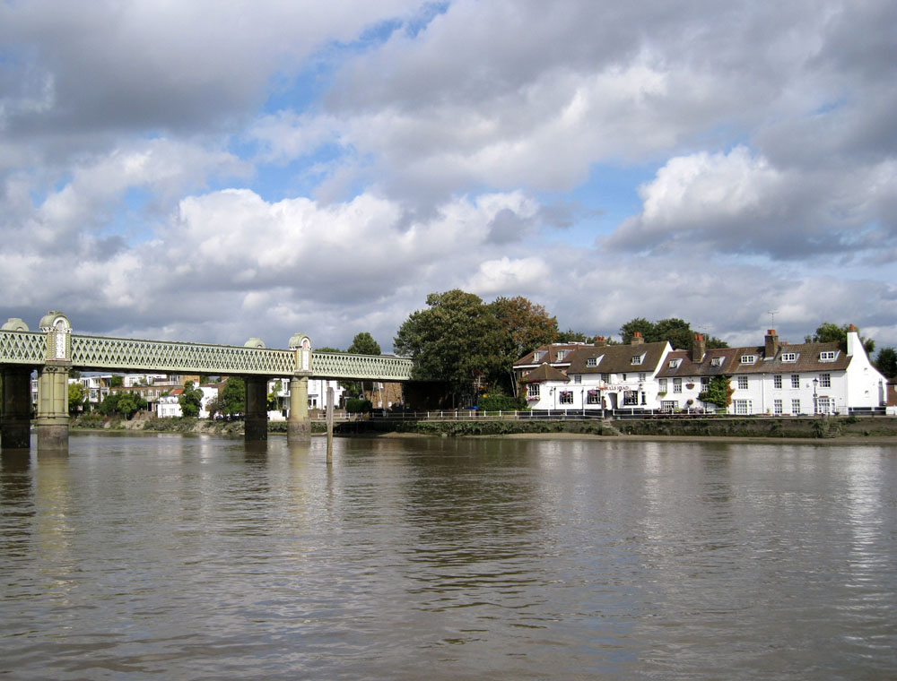 acornmoon: Sky Walk at Kew.