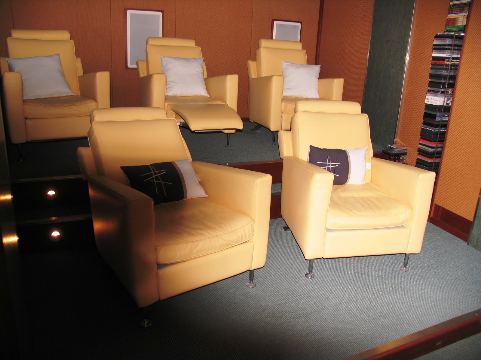 Villa le Vele: Home cinema & Wine-cellar