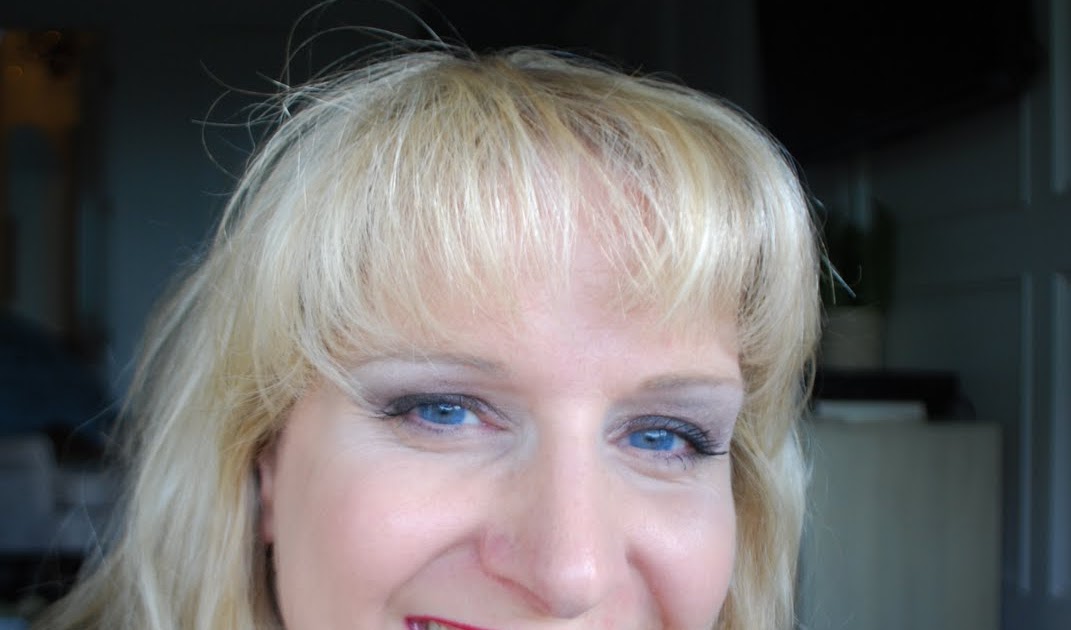 "Isabelle Thornton" Le Chateau des Fleurs: Filling up my bucket!