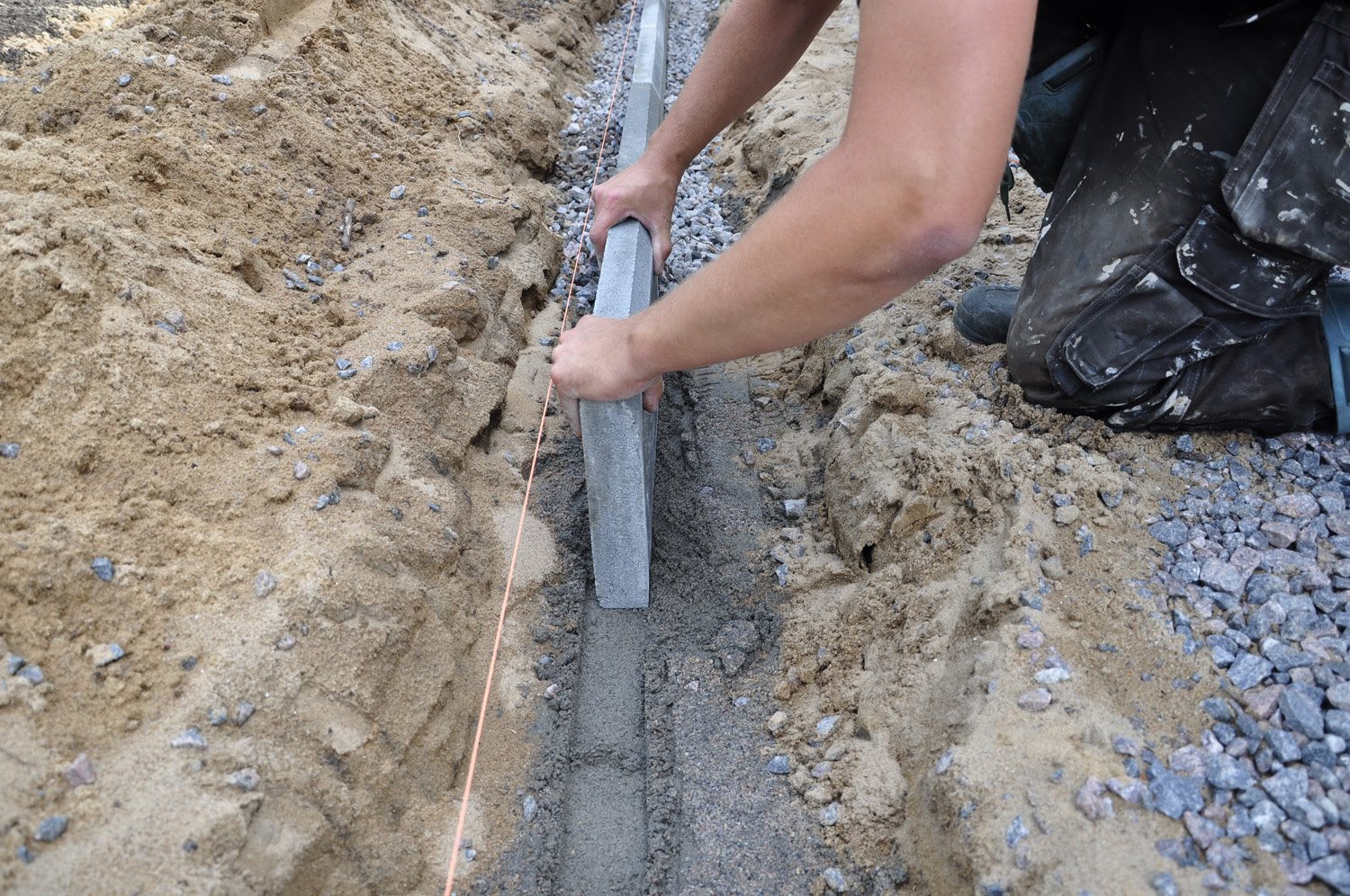 Husprojekt Drömhus: Kantsten & gångar