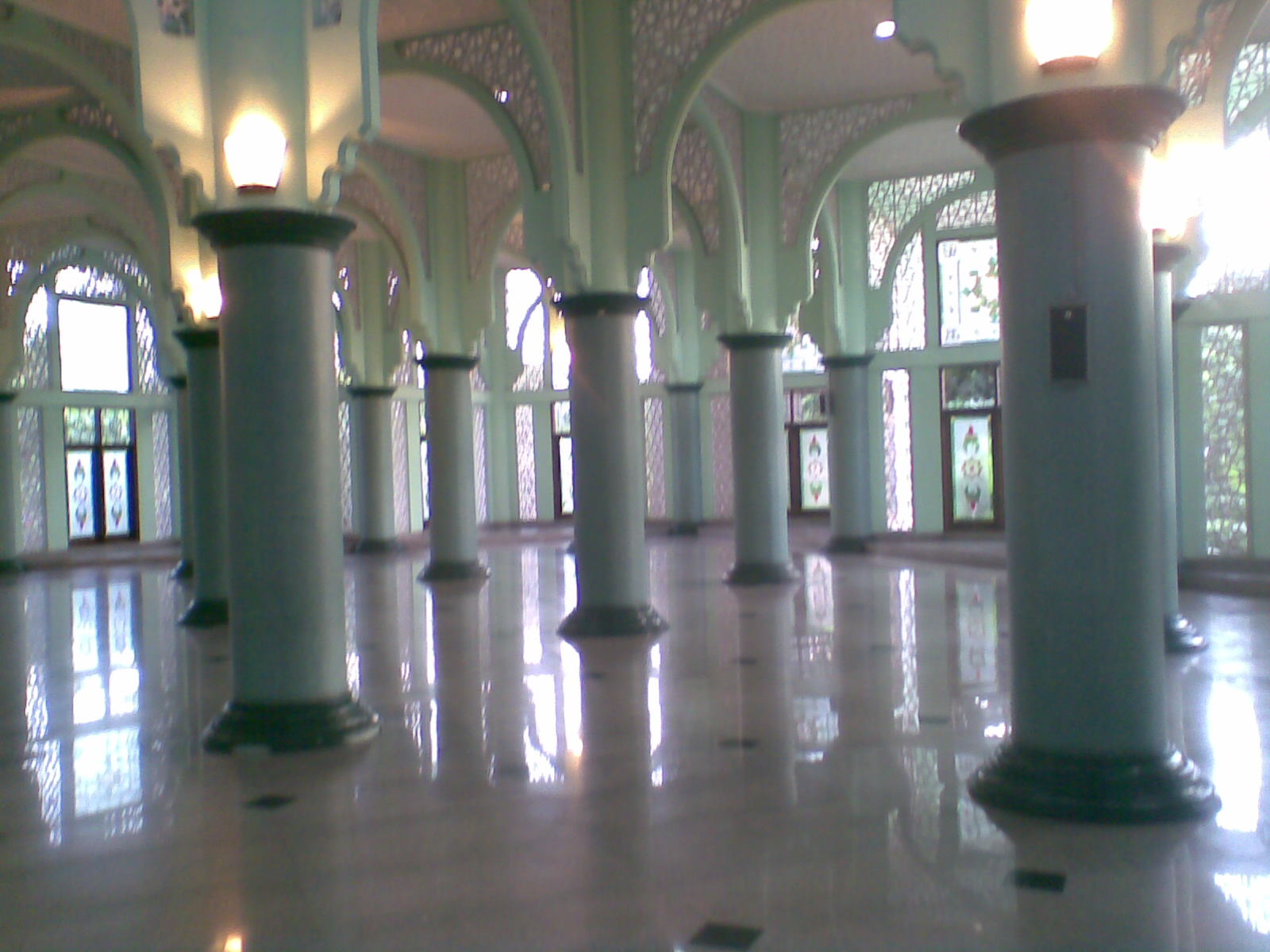 NUANSA SURAU: Masjid Al Azom Tangerang